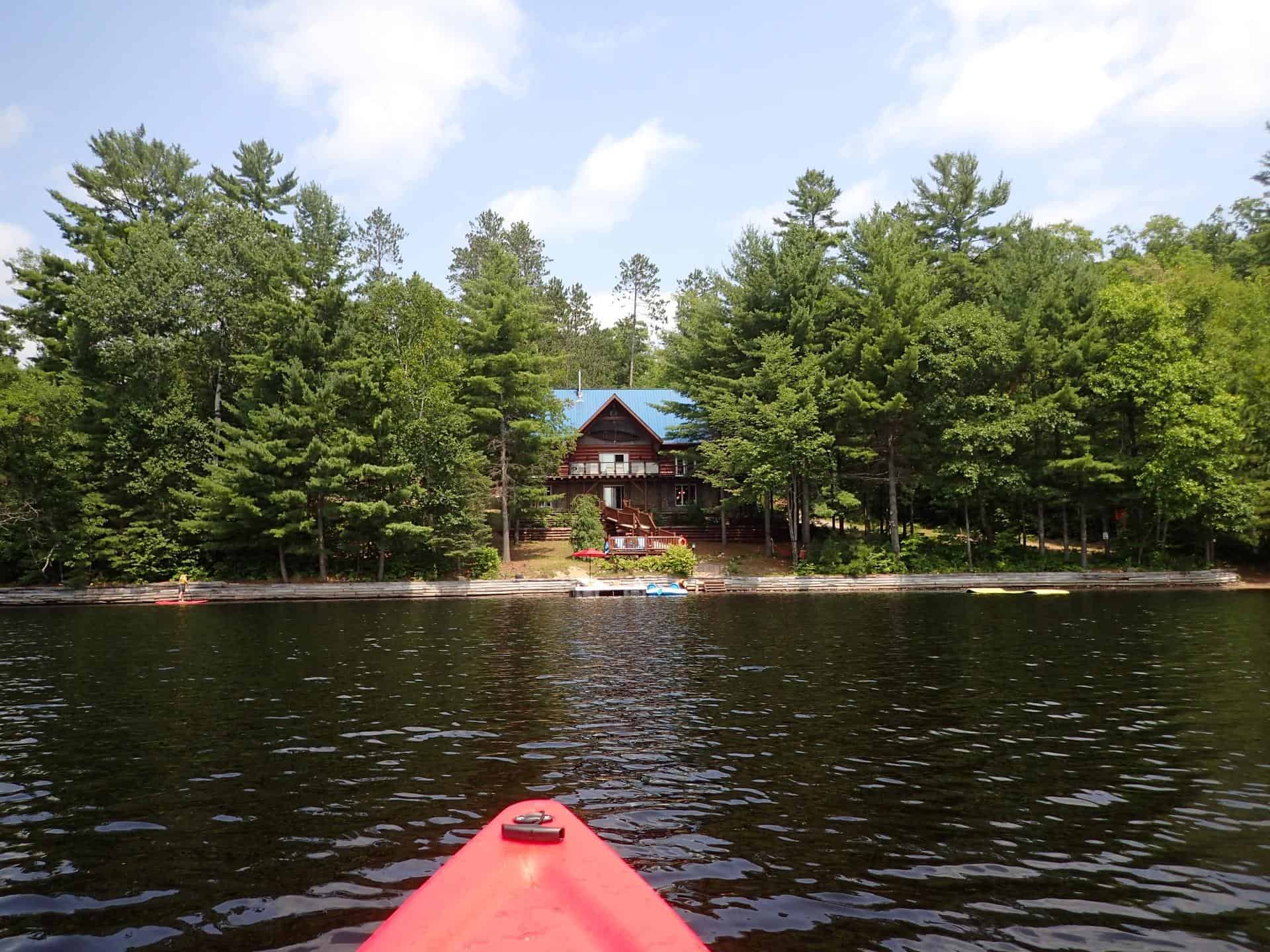 Luxury Log Chalets Your Family will Love - Cinnamon Lodge